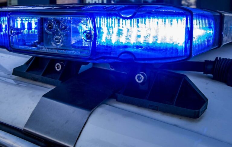 Knallert flygtede Hobro politi – Underbukser på nummerplade