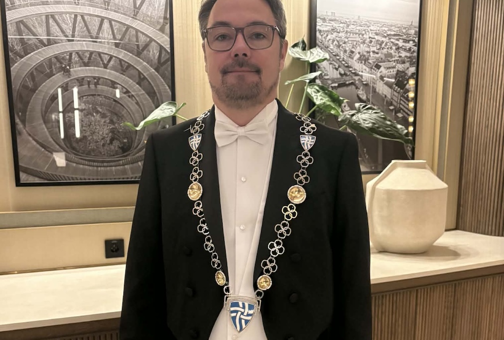 Jesper Skov Mikkelsen deltager i nytårstaffel